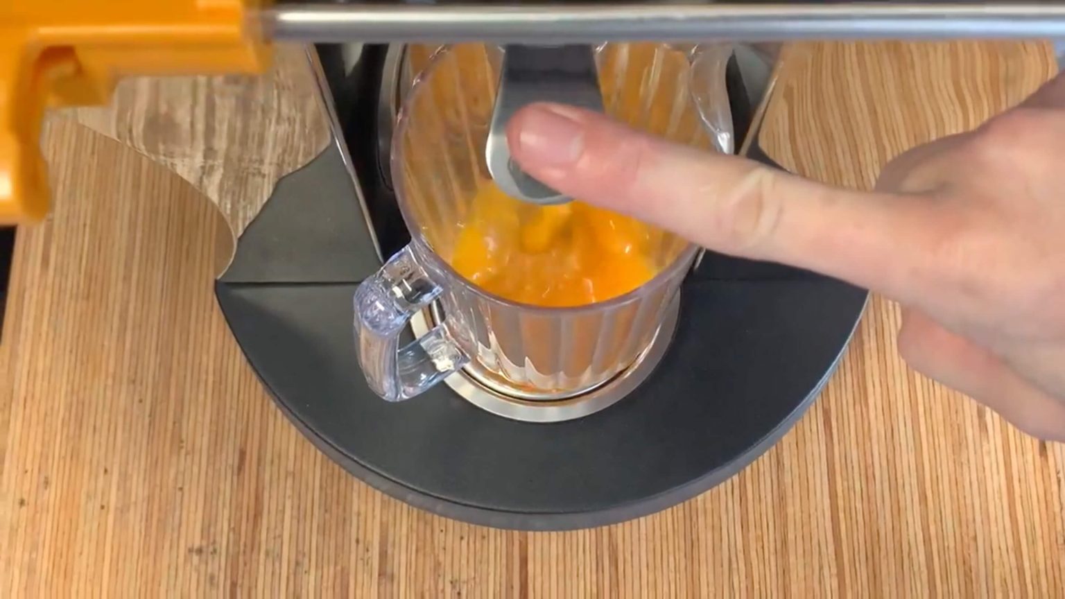 Juicing Juicy Crunch Tangerines – Noble Citrus